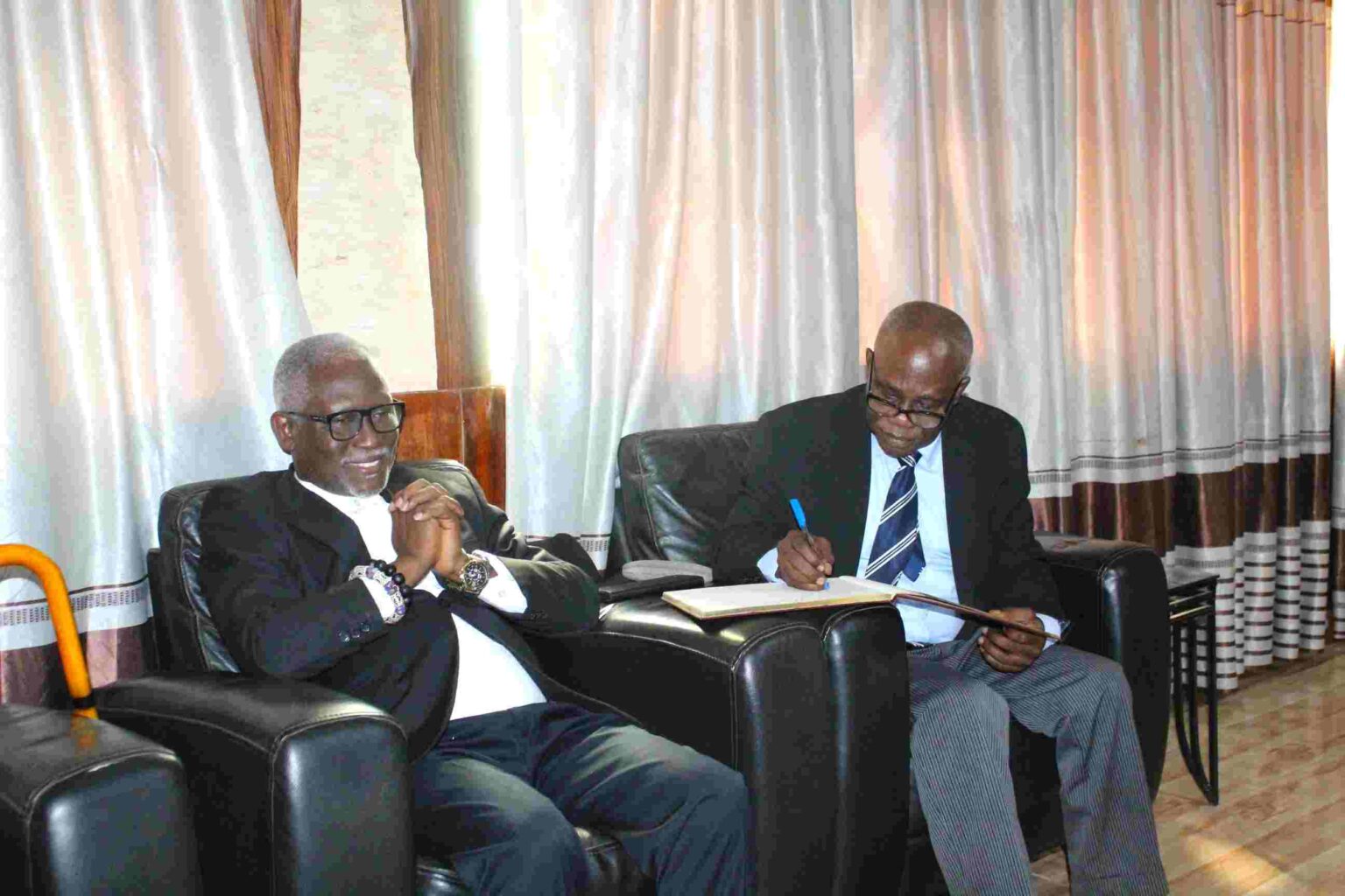SUNYANI HIGH COURT SUPERVISING JUDGE PAYS COURTESY CALL ON REGIONAL ...
